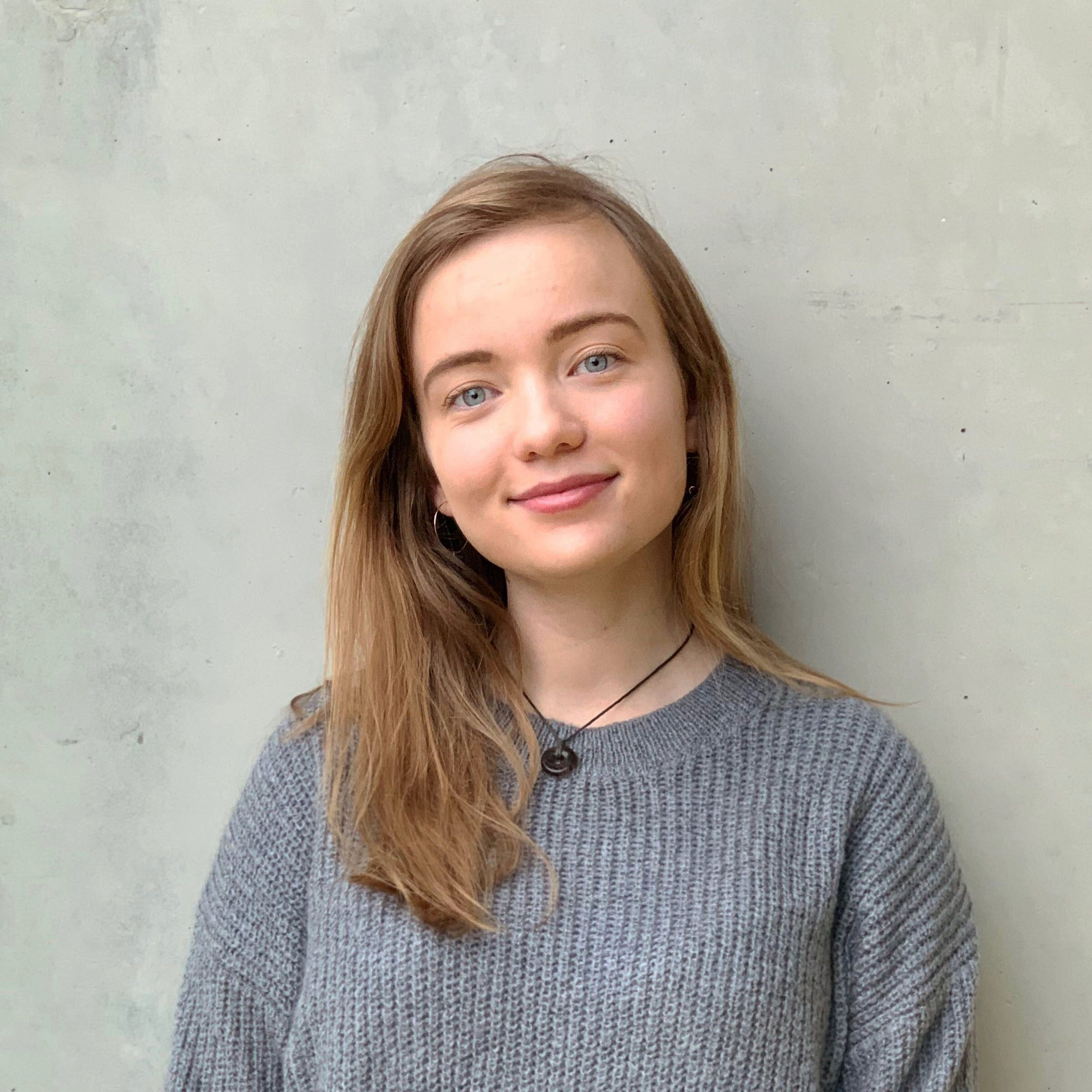 Hannah Legg – Medium