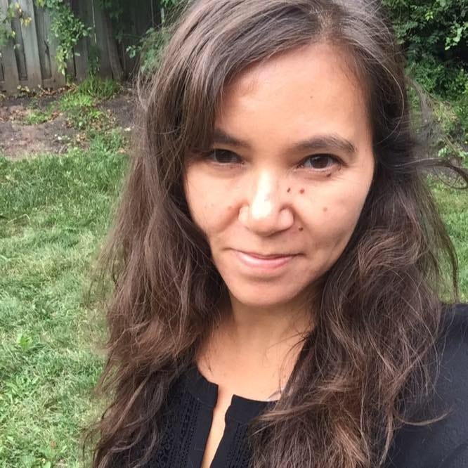 Louise Gleeson – Medium
