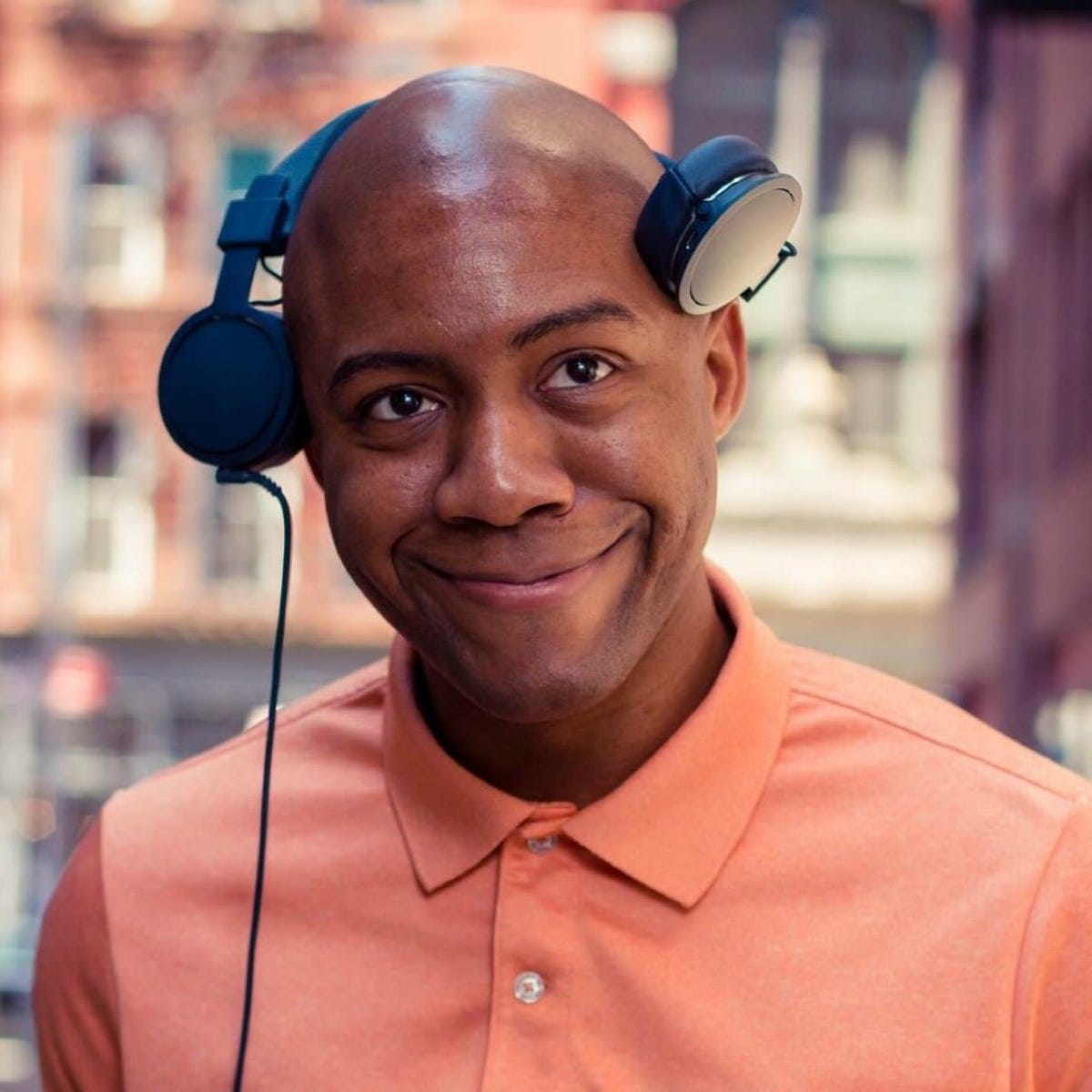 Kendell Burton – Medium