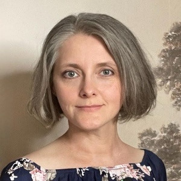 Elvira Bary – Medium