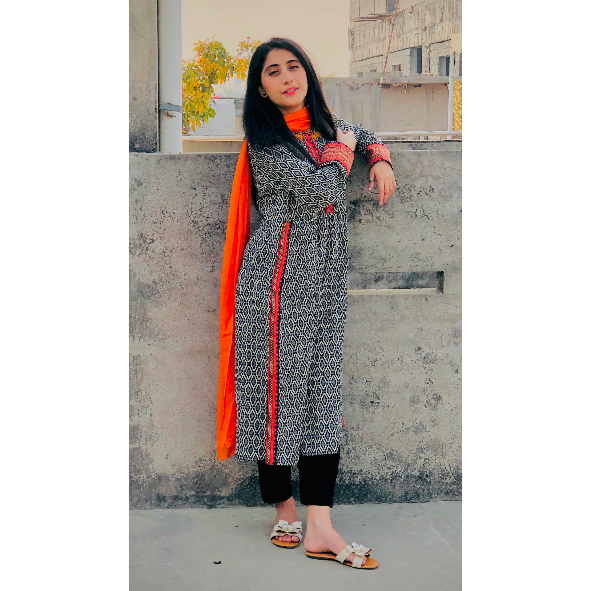 Qudsiya bano – Medium