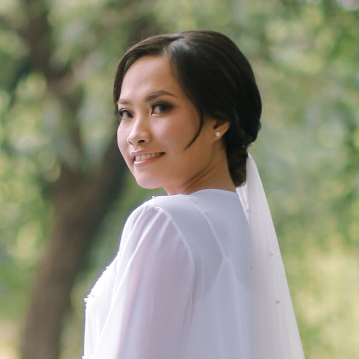 Valeria Anggita – Medium