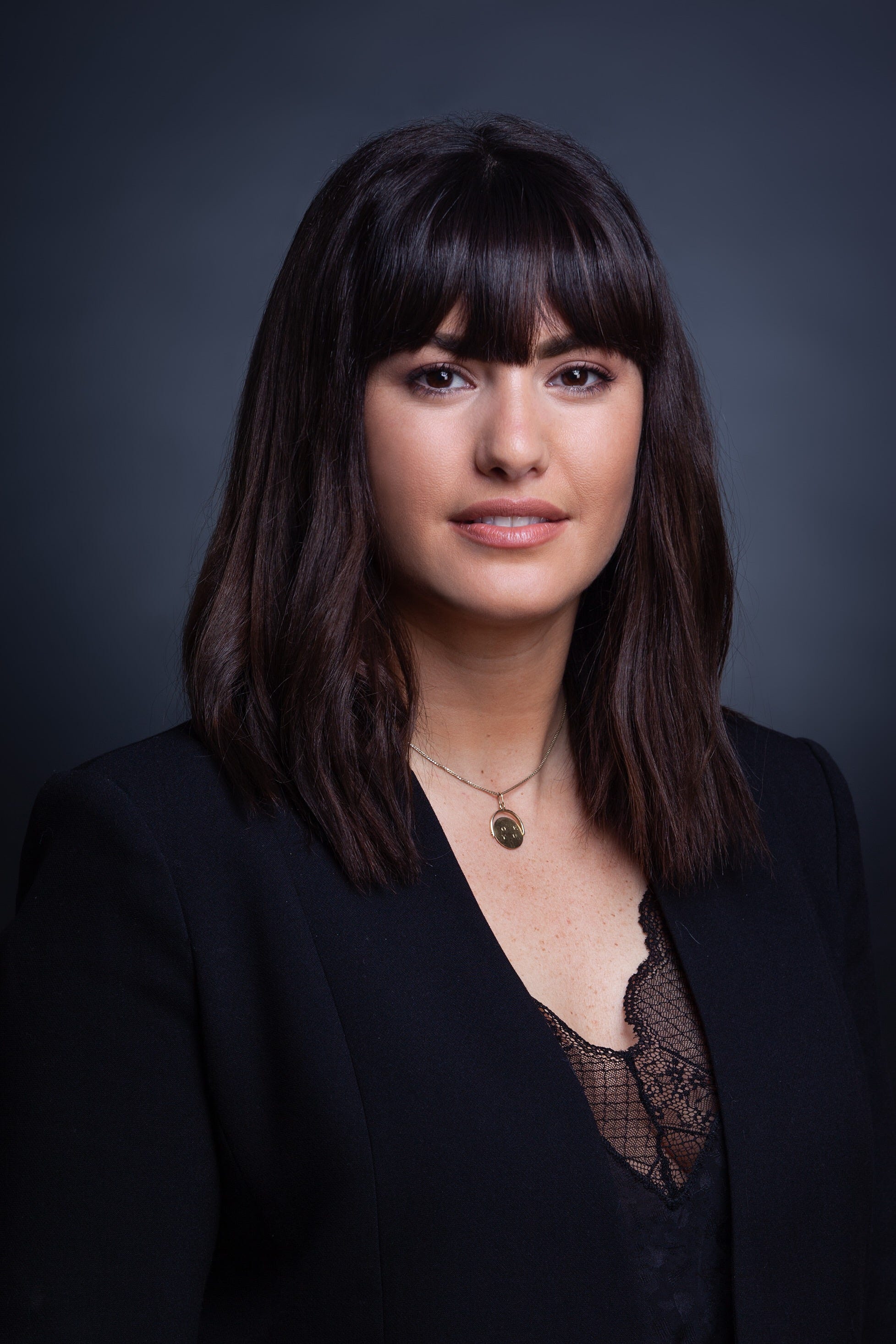 Aviya Arika – Medium