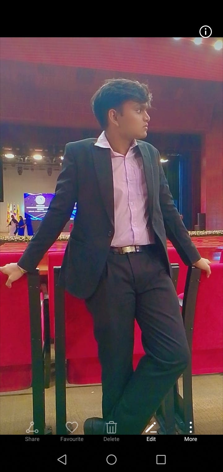 Thisaru Thiwanka – Medium