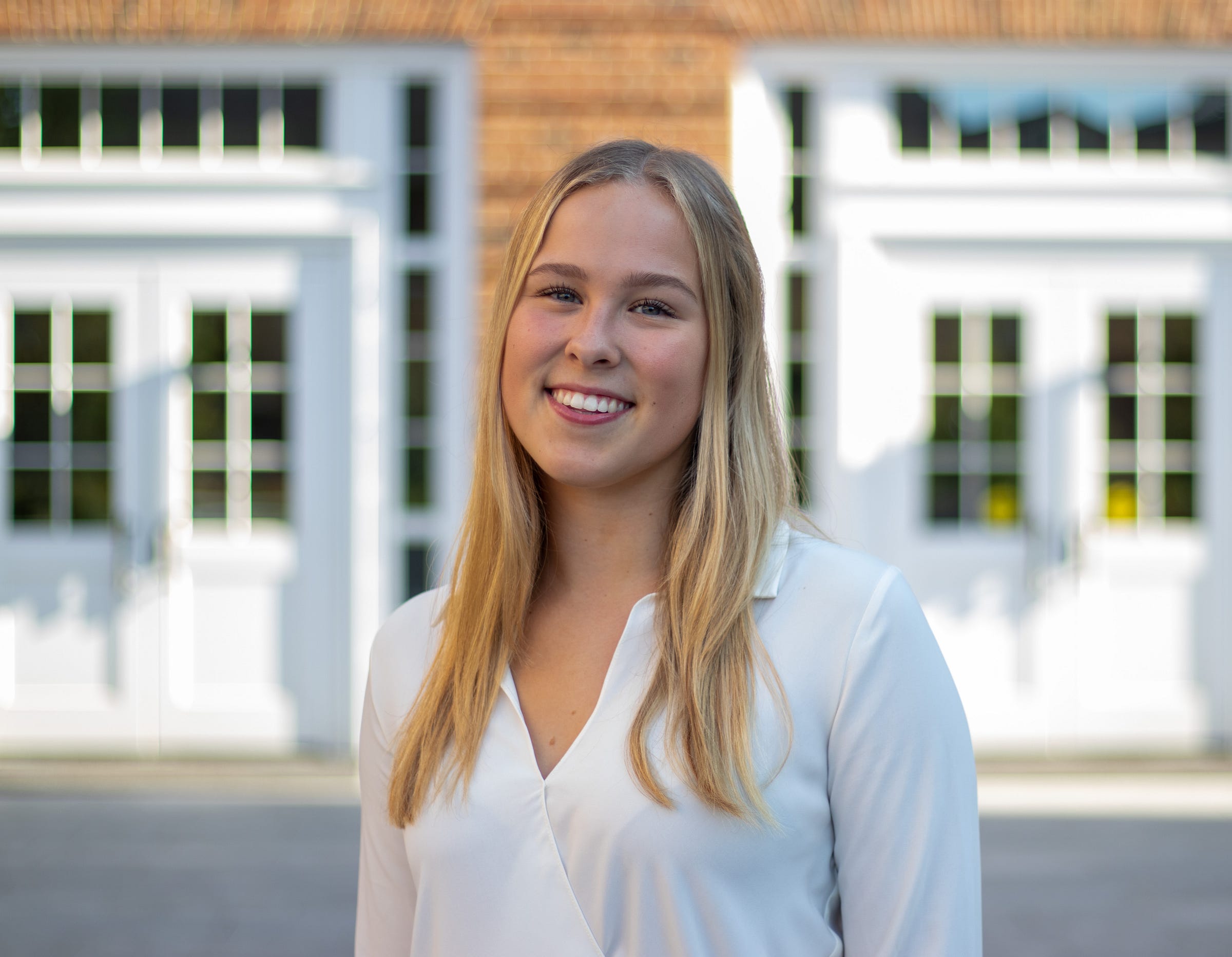 Cecelia De Jong – Medium