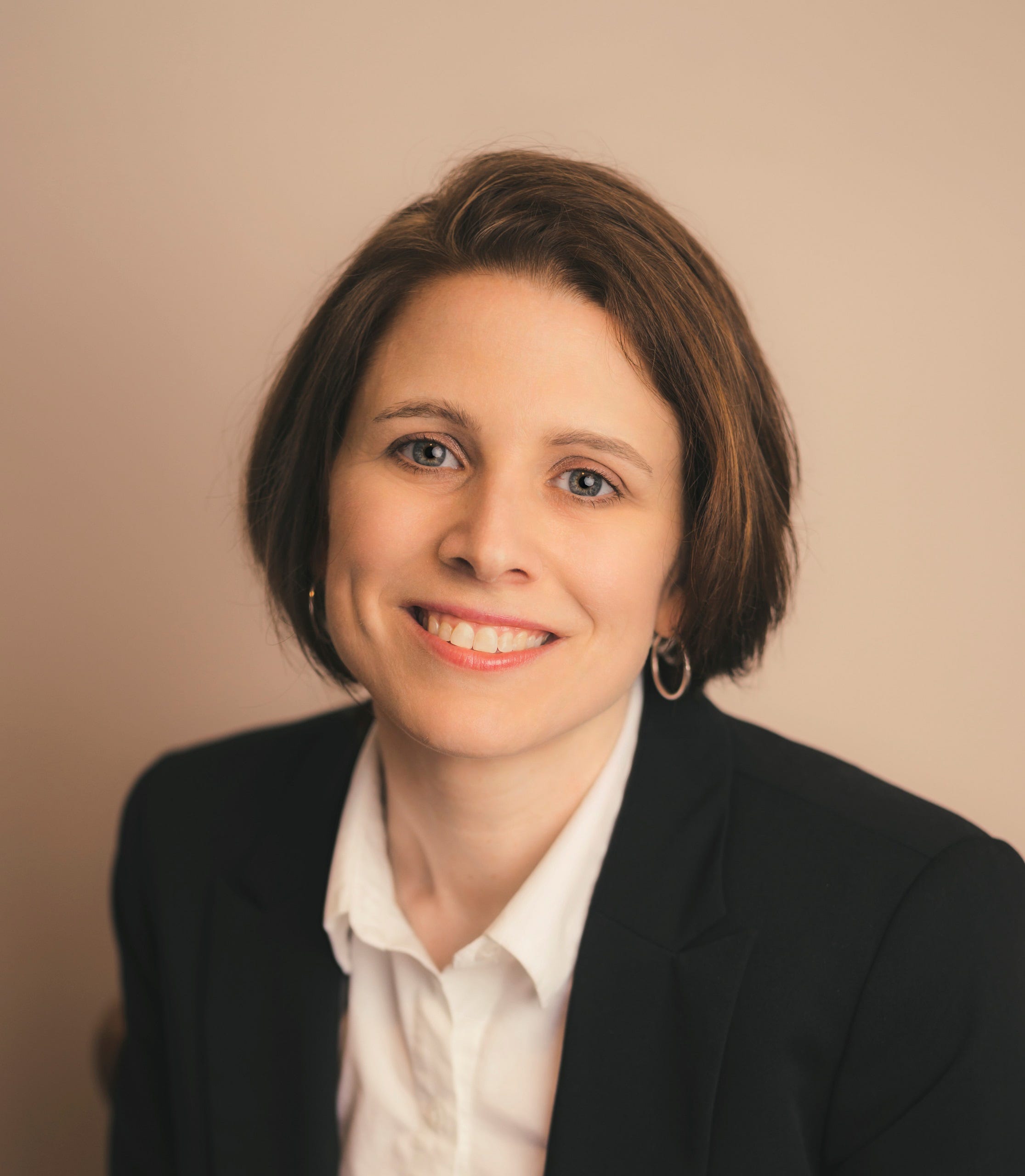 Stephanie Hojan-Long – Medium