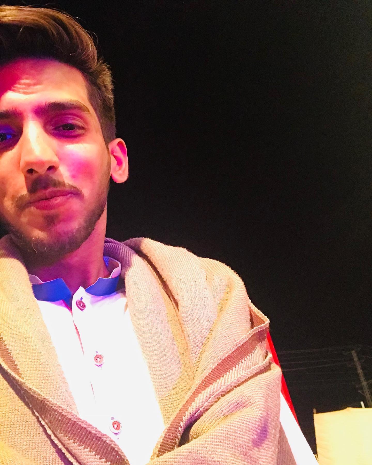 Abdul Qadir – Medium