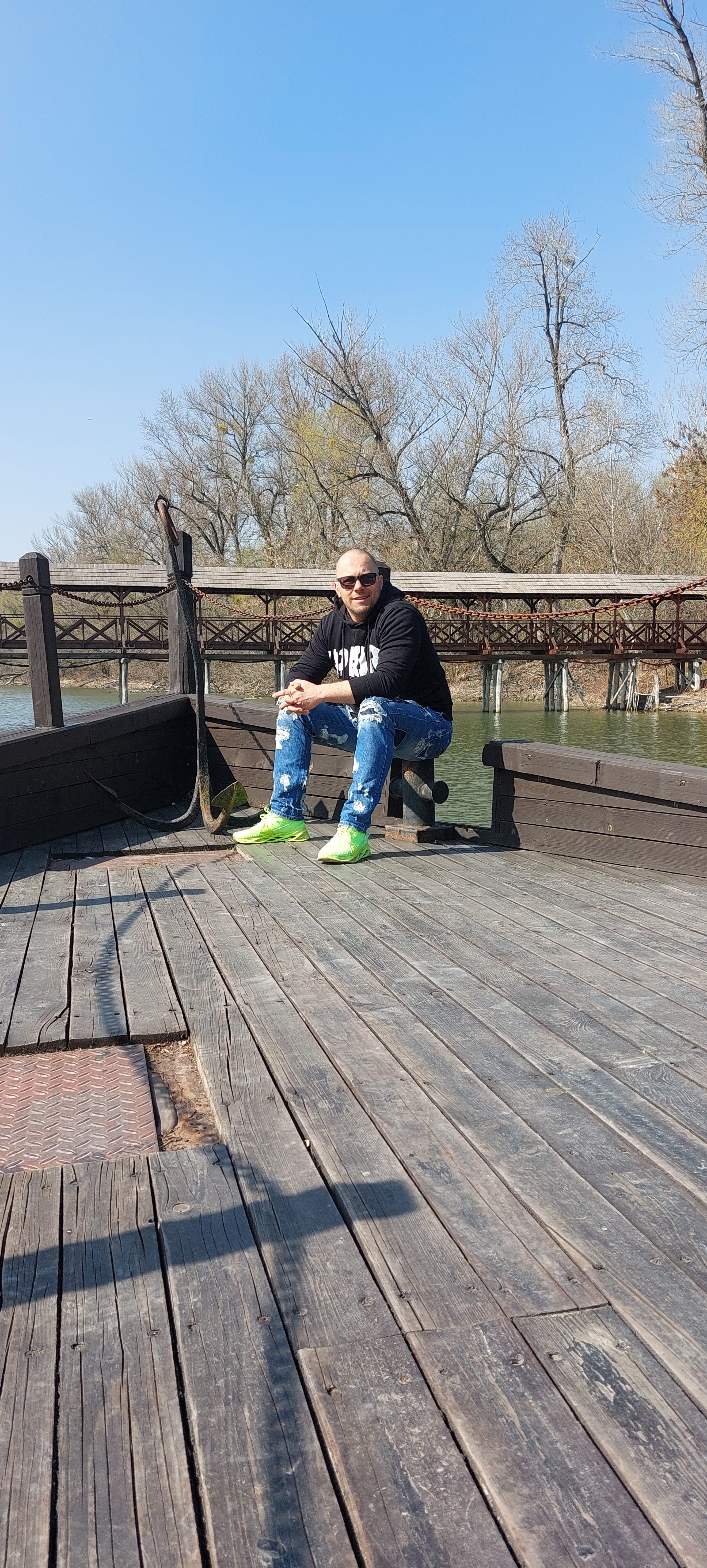 Tomek Nagy – Medium