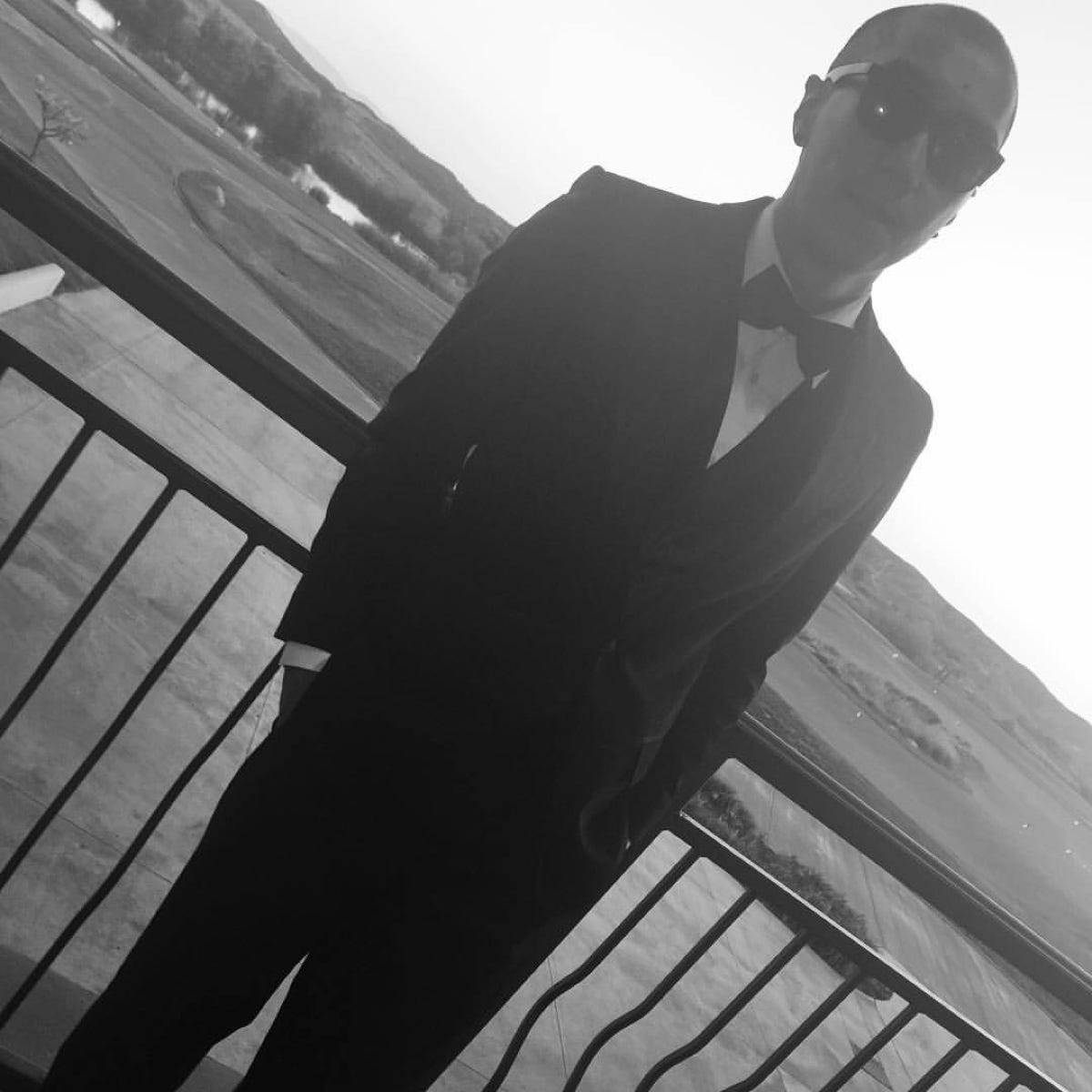 Aaron Legaspi – Medium