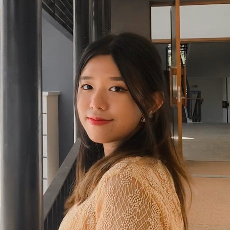 Zin Nwe Zaw Lwin – Medium