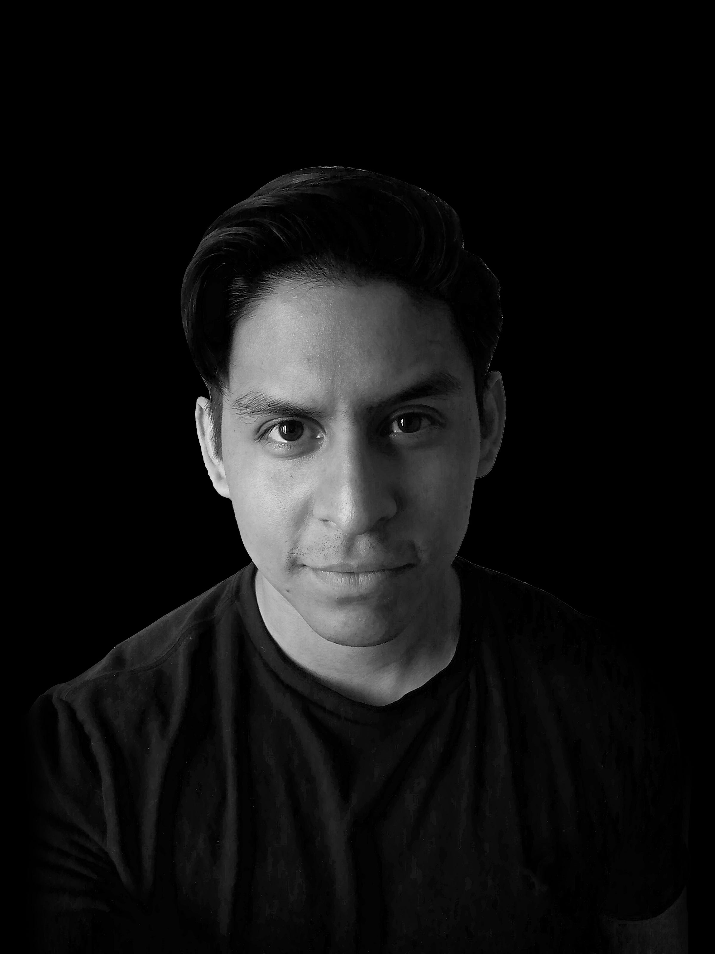 Daniel Paz – Medium