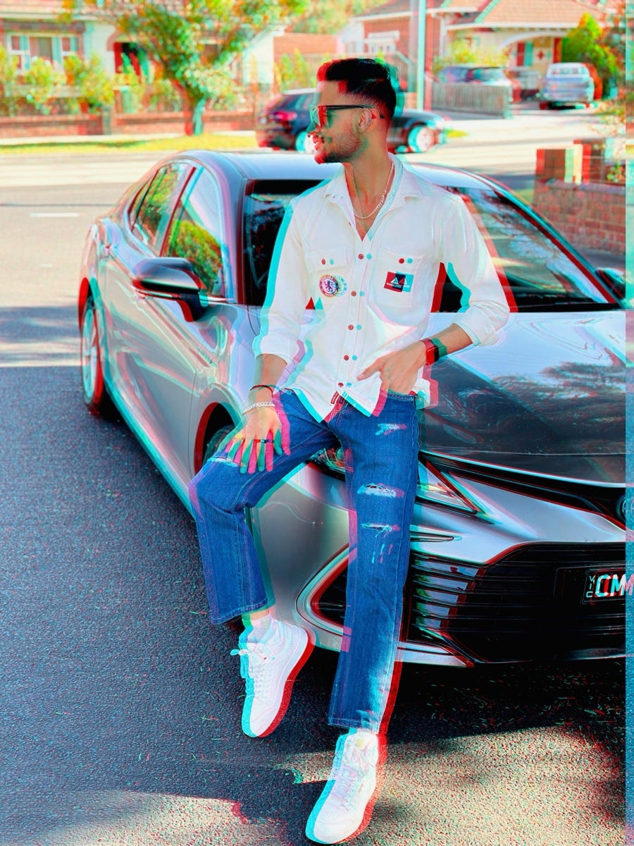 Akshay Kumar – Medium