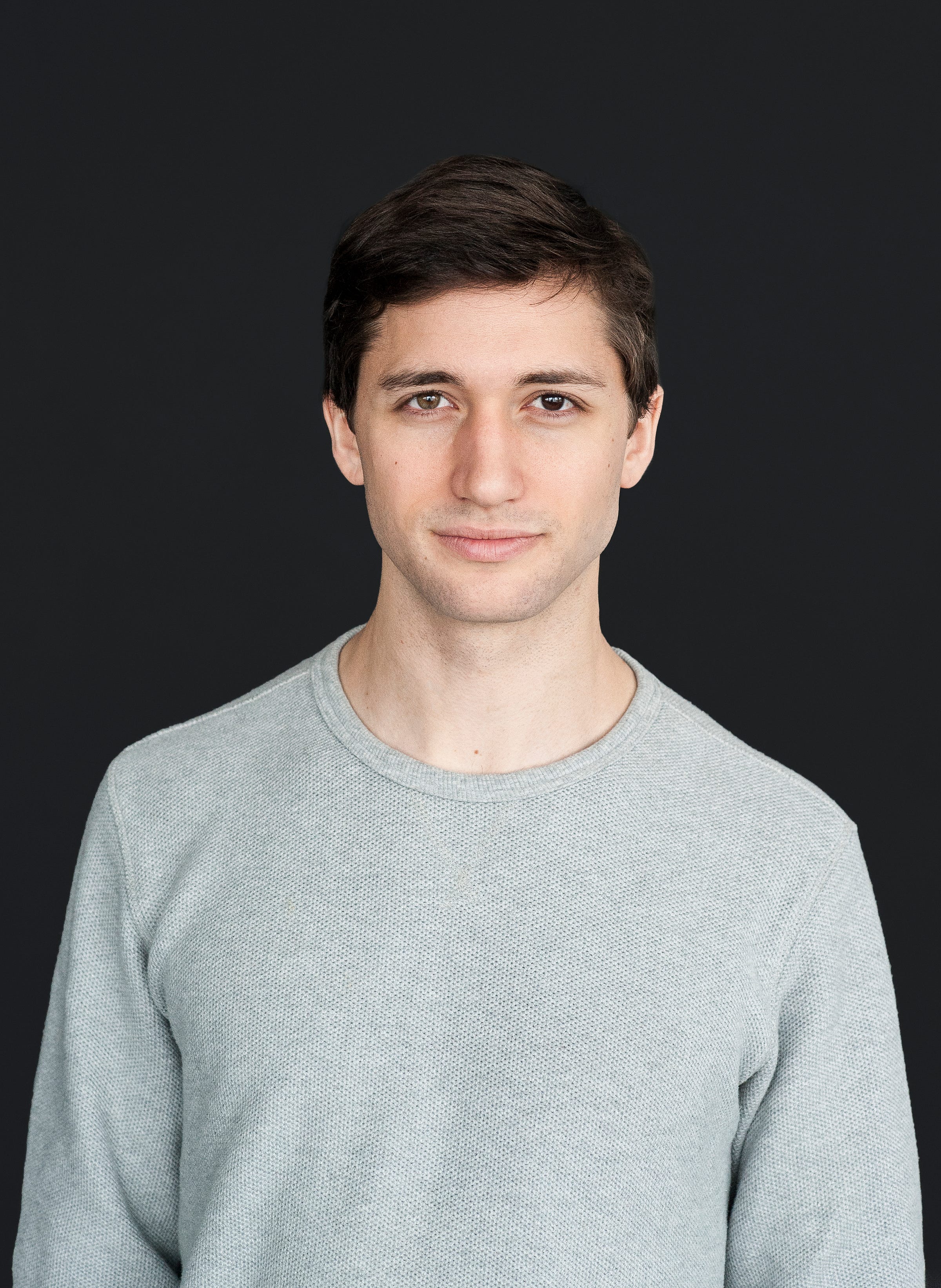 Simon Hudson – Medium