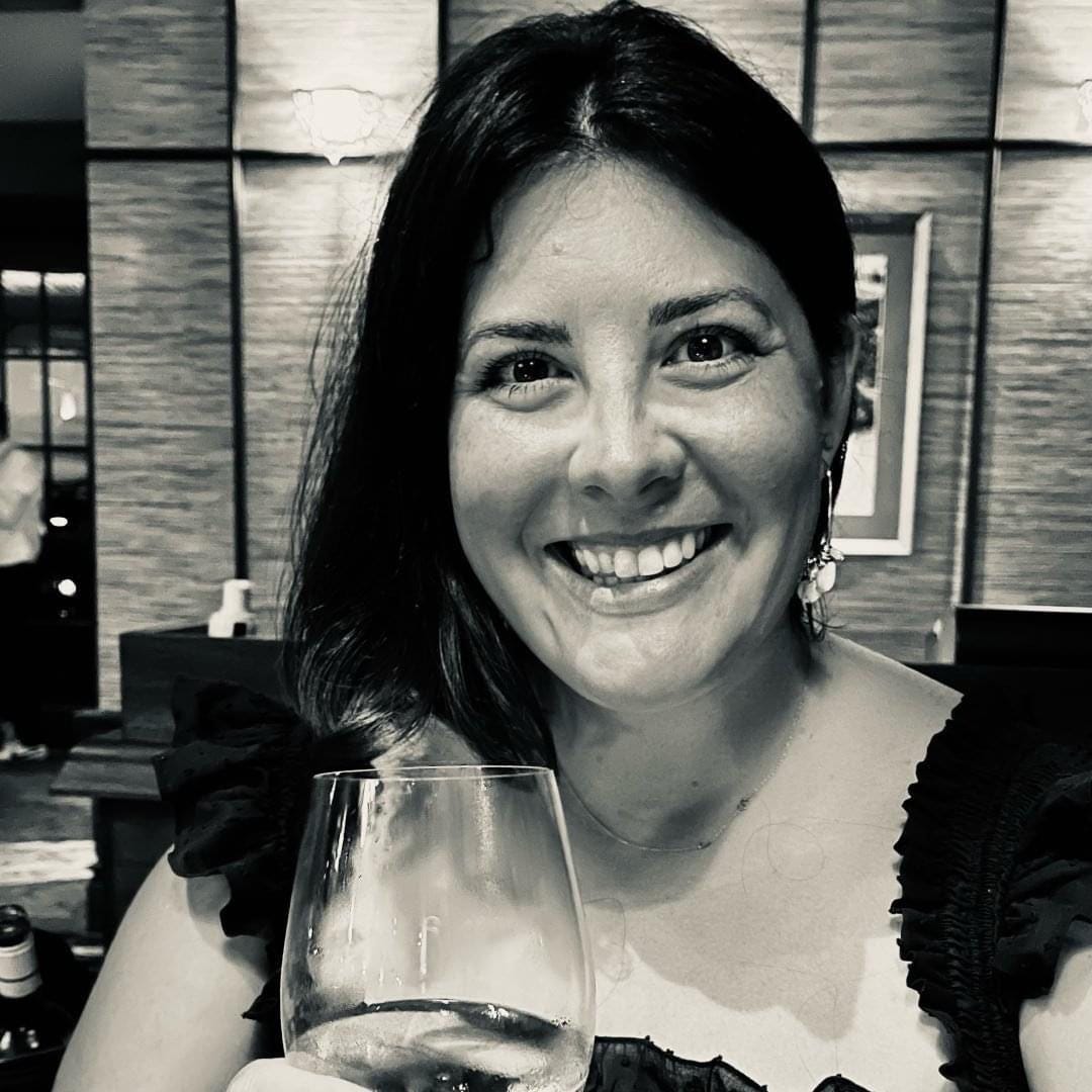 Sara Janeshek "SJ" – Medium