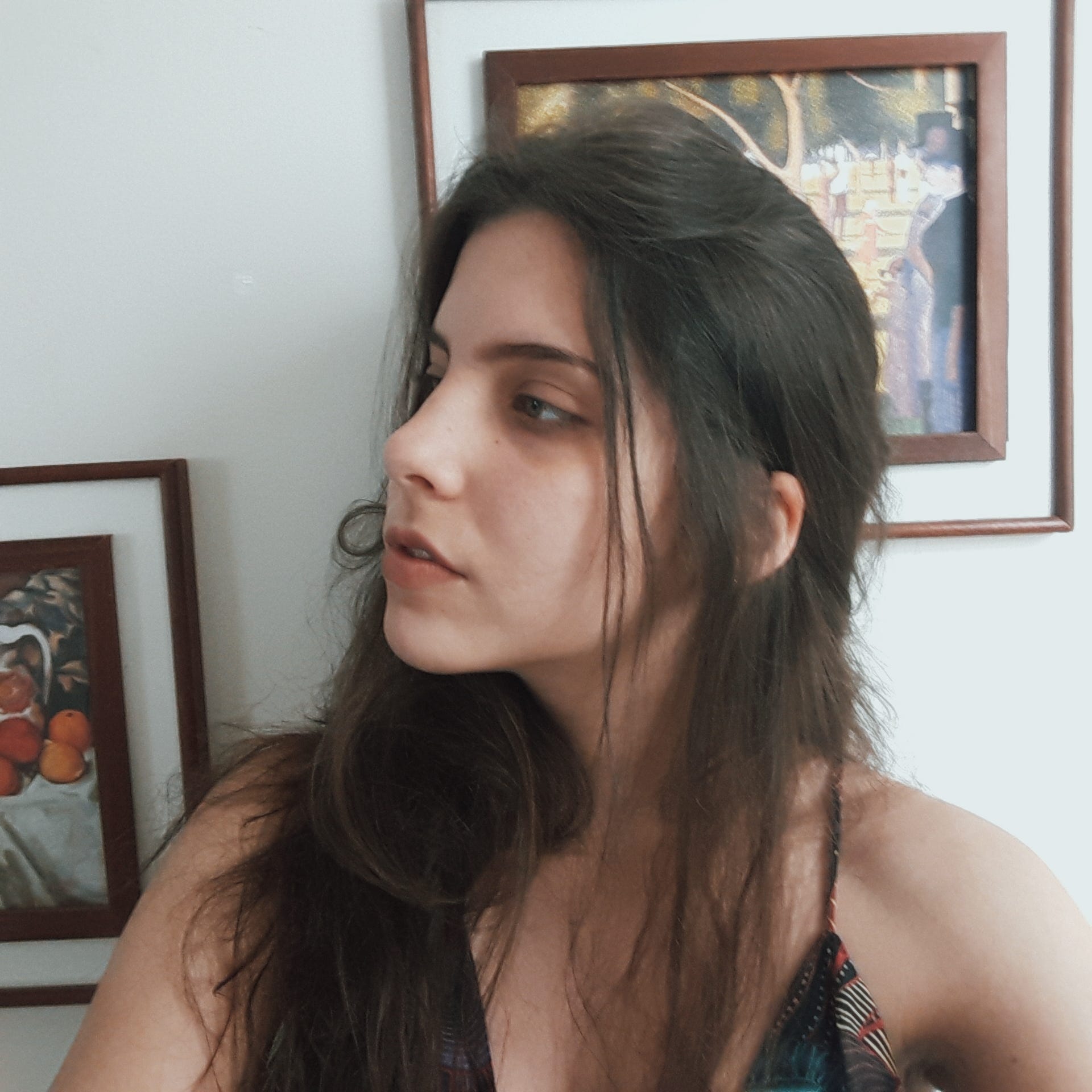 Júlia Diab – Medium