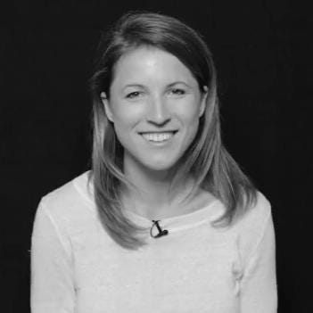 Kelly Peeler – Medium