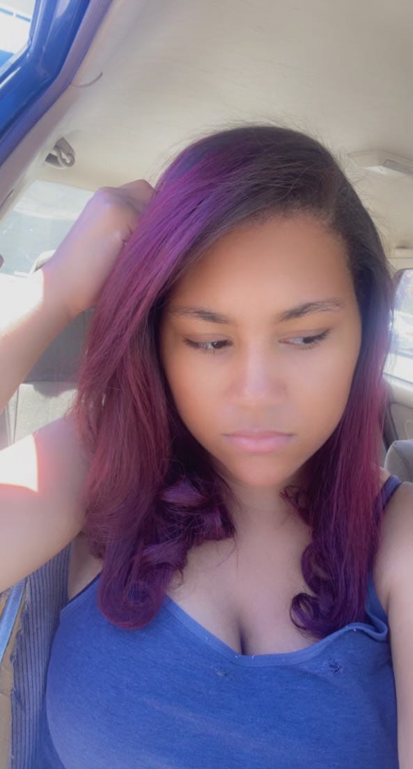 Kat Thomas – Medium