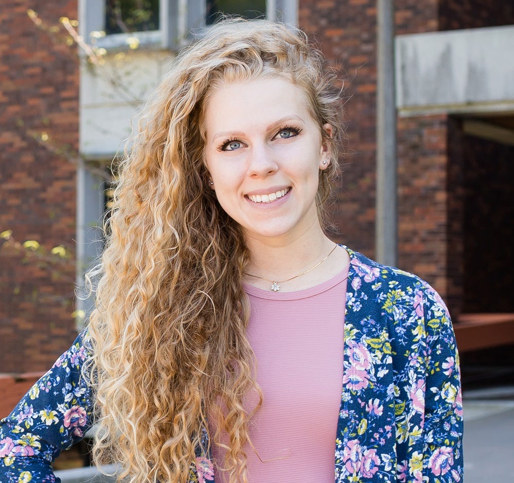 Alison McCarty – Medium