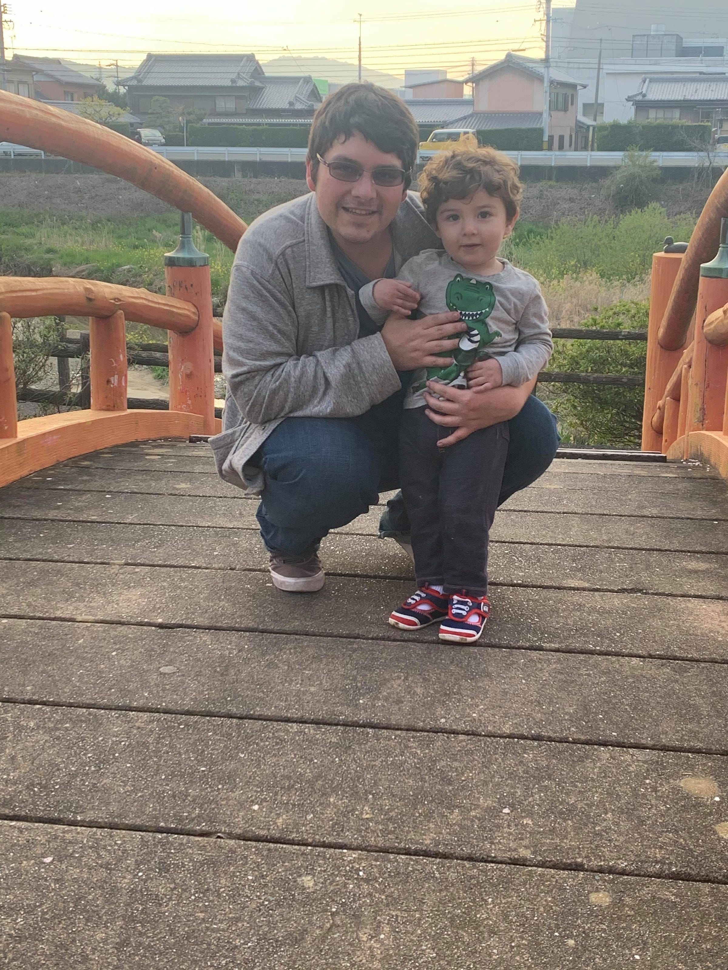 Joshua Coy – Medium