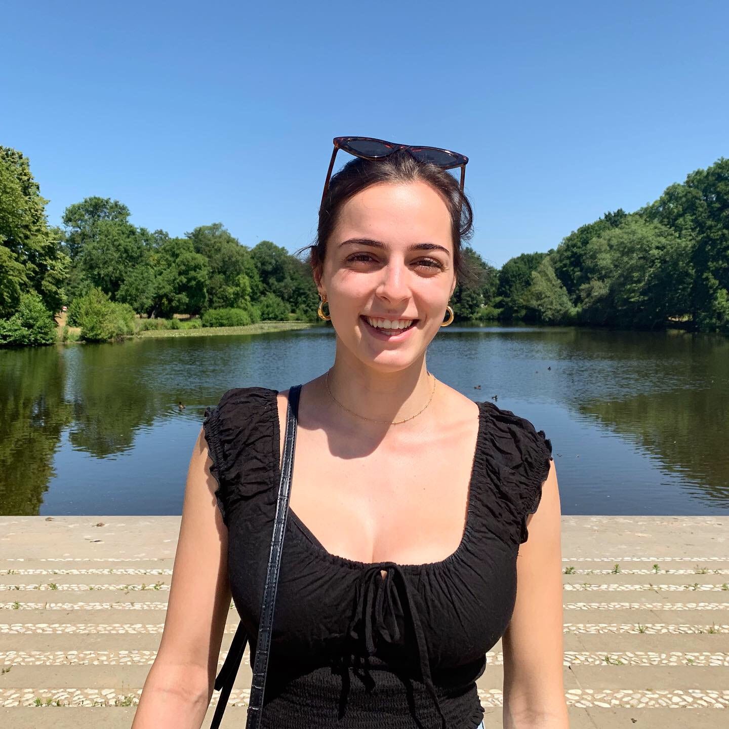 Yasmin Abraham – Medium
