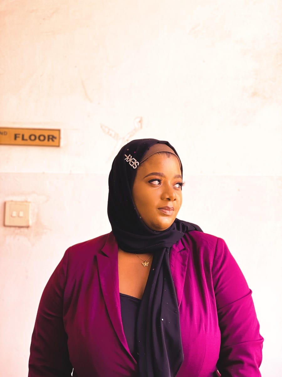 Radiya Sinare – Medium