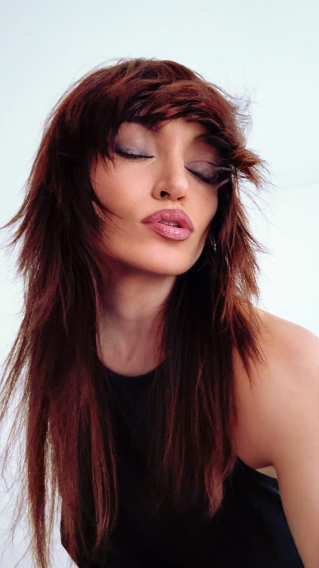 Ana Roman – Medium