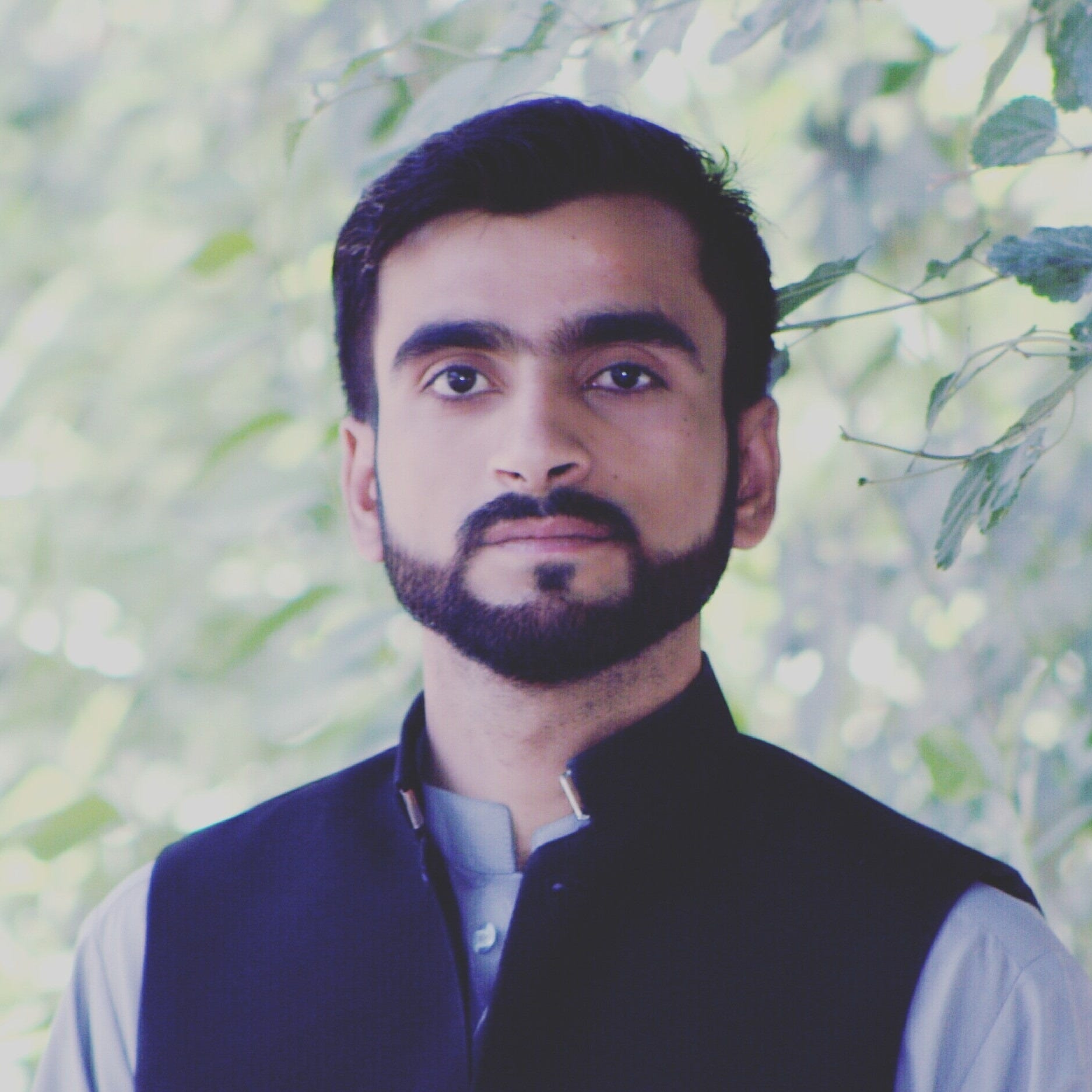 Abdul Ghani – Medium