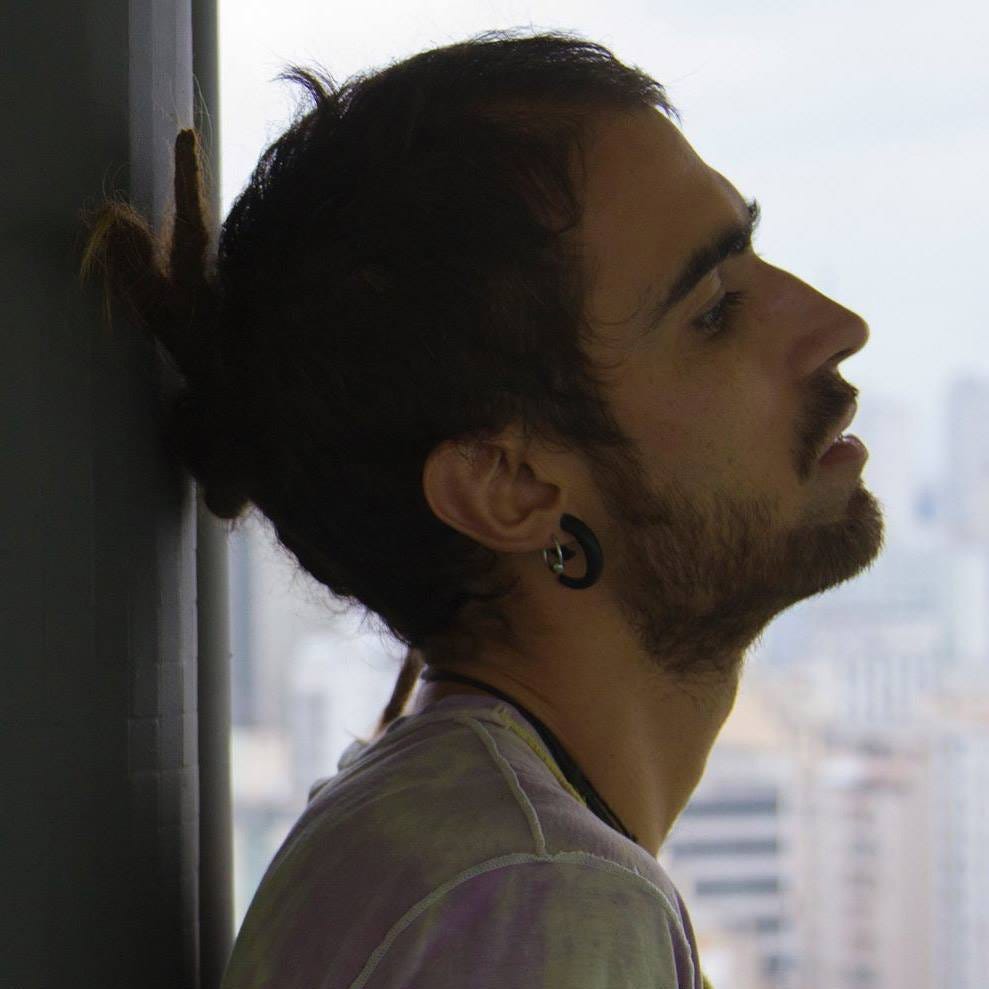 Thiago Sá – Medium