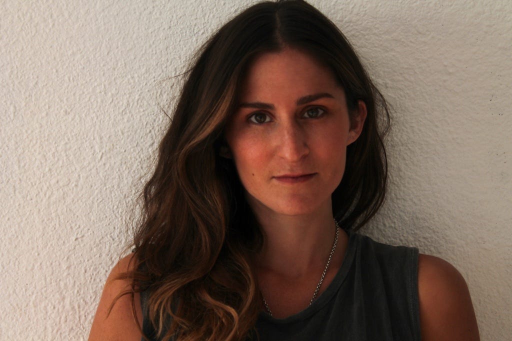 Sara Iravani – Medium