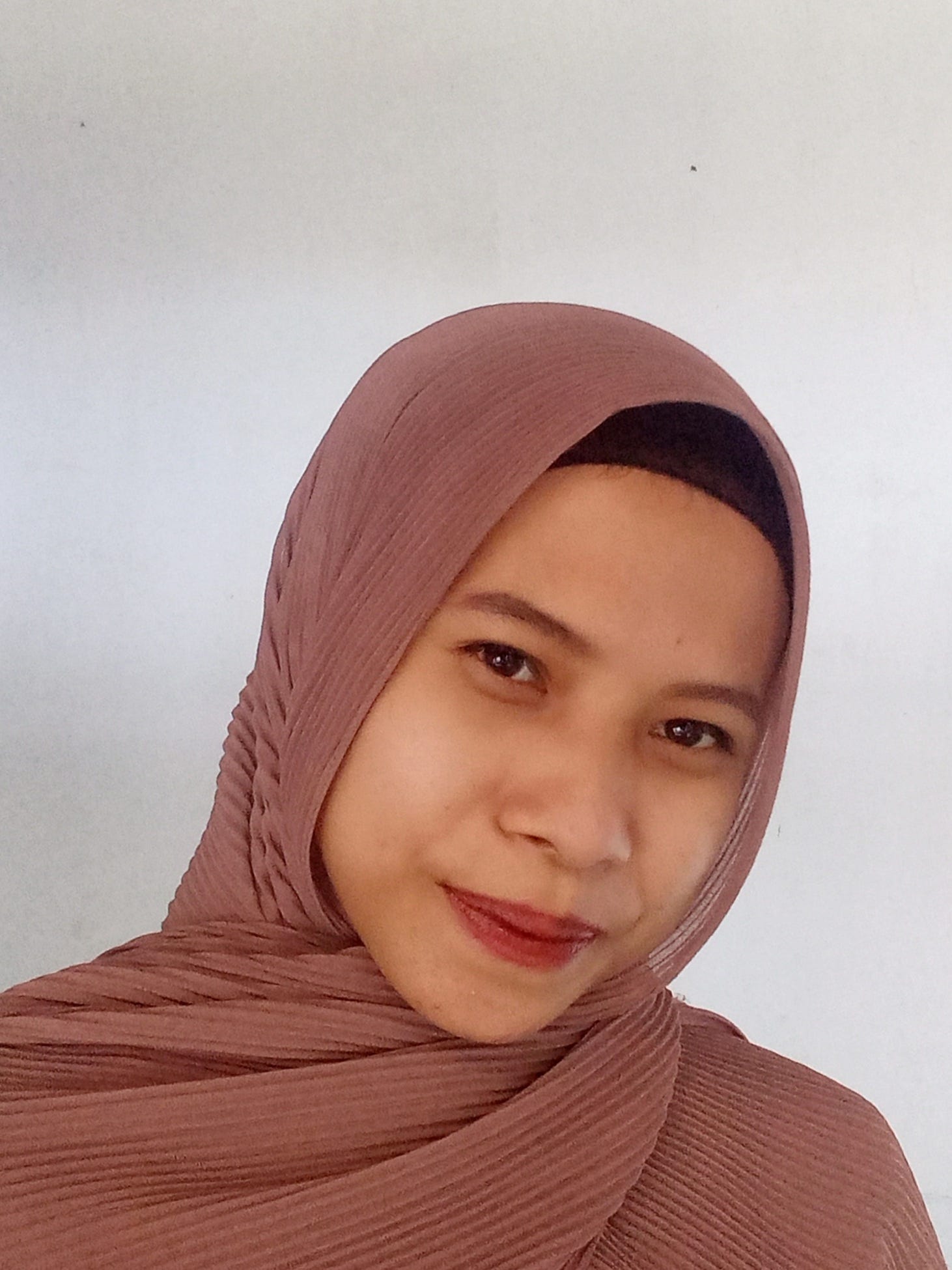 Ana Setiyani – Medium