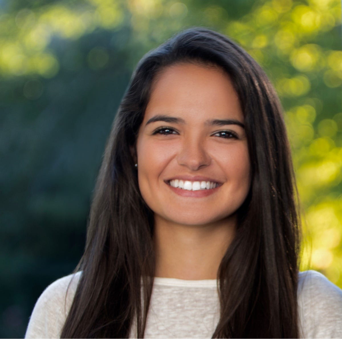 Isabelle Perry – Medium