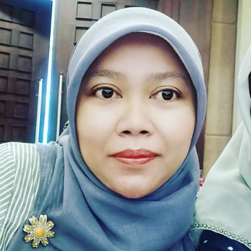 Ratna Dora Fiko – Medium