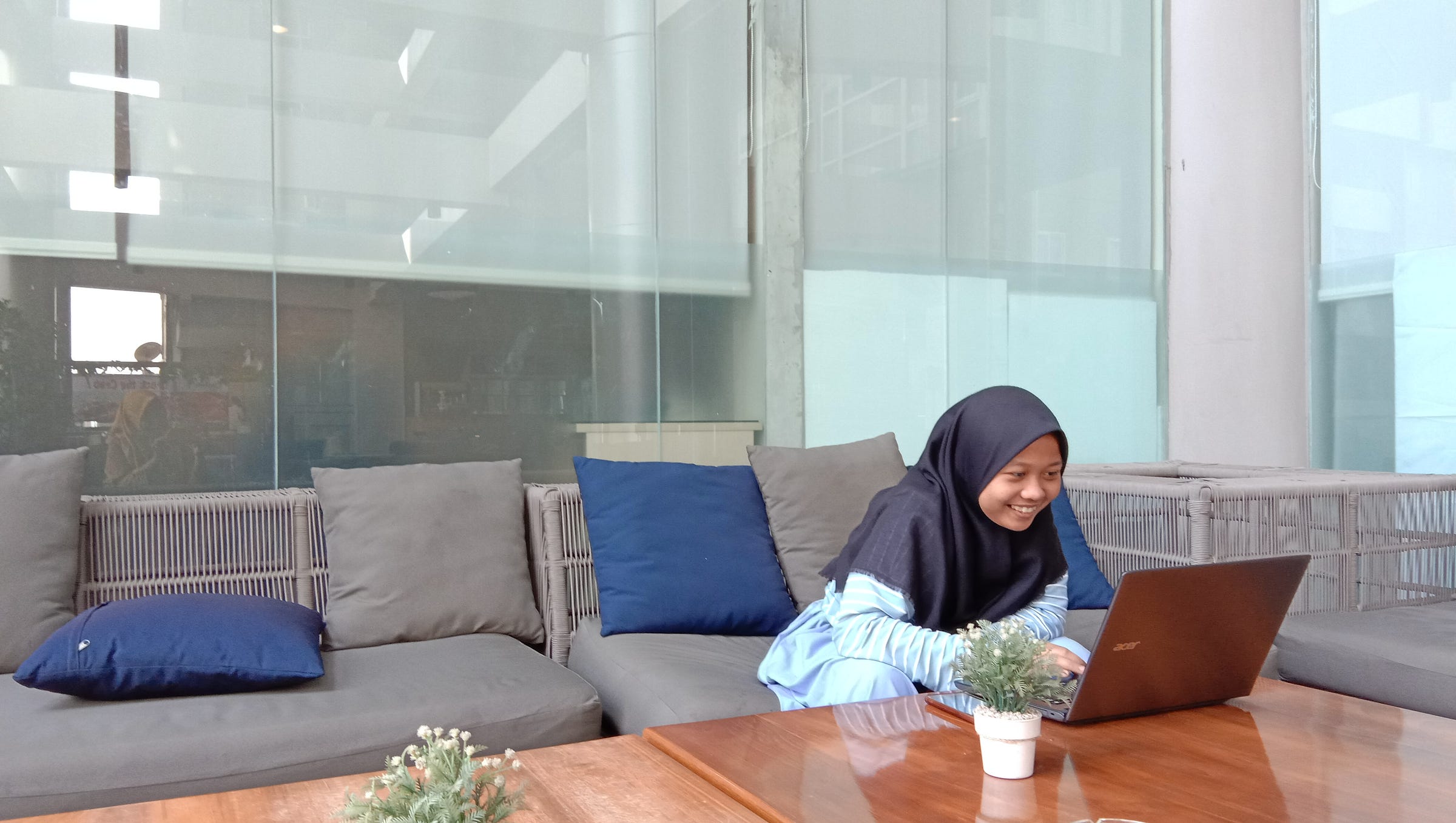 hisnia muna – Medium