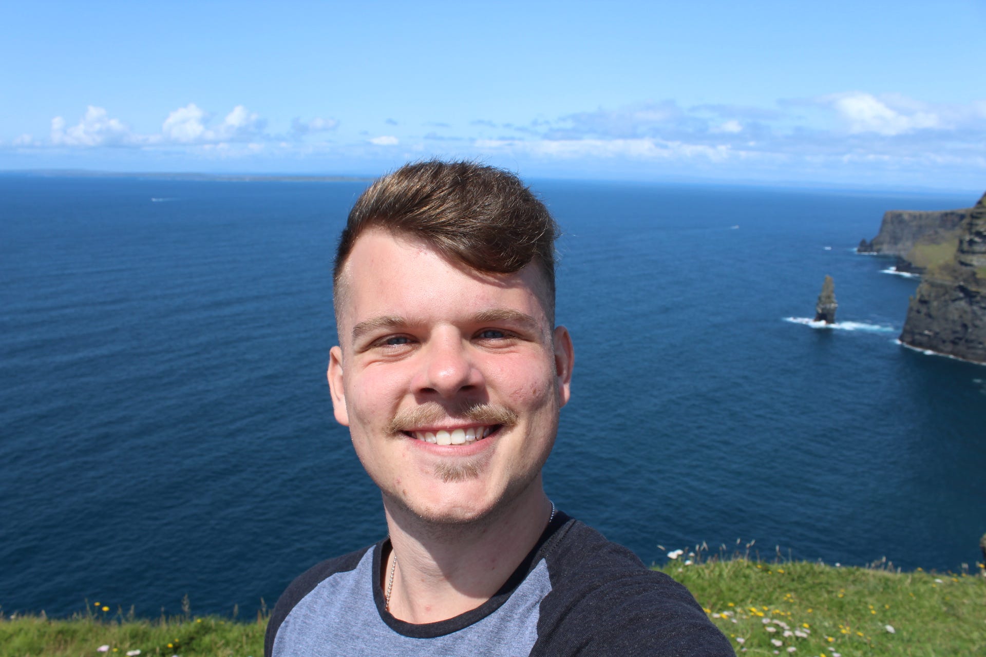 Victor Bona – Medium