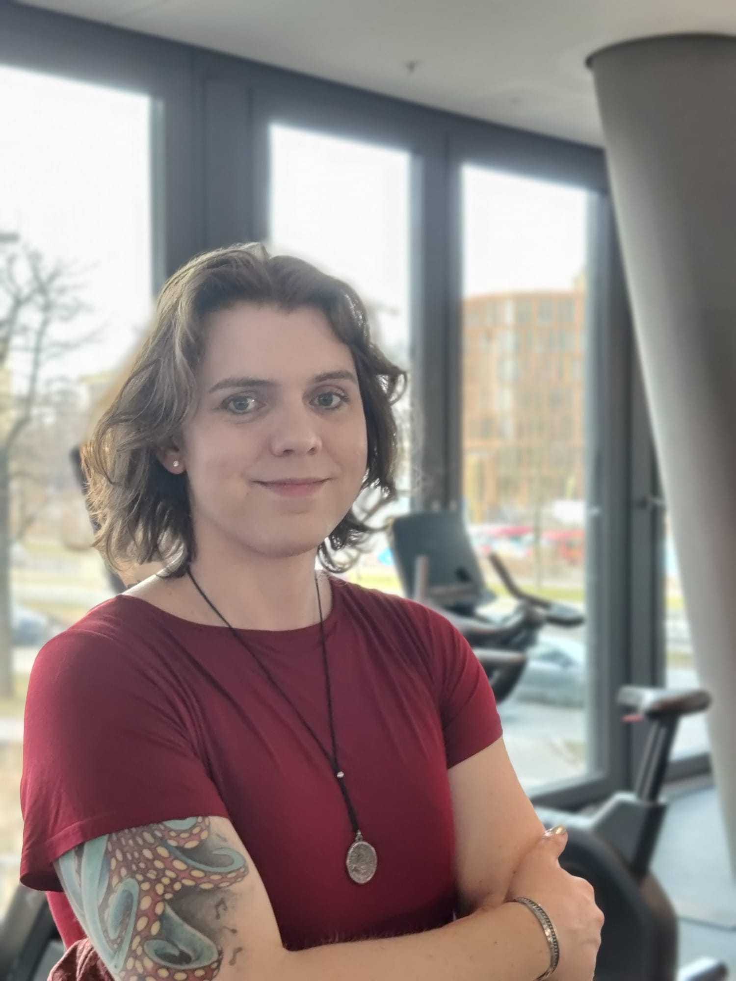 Liz Shirley – Medium