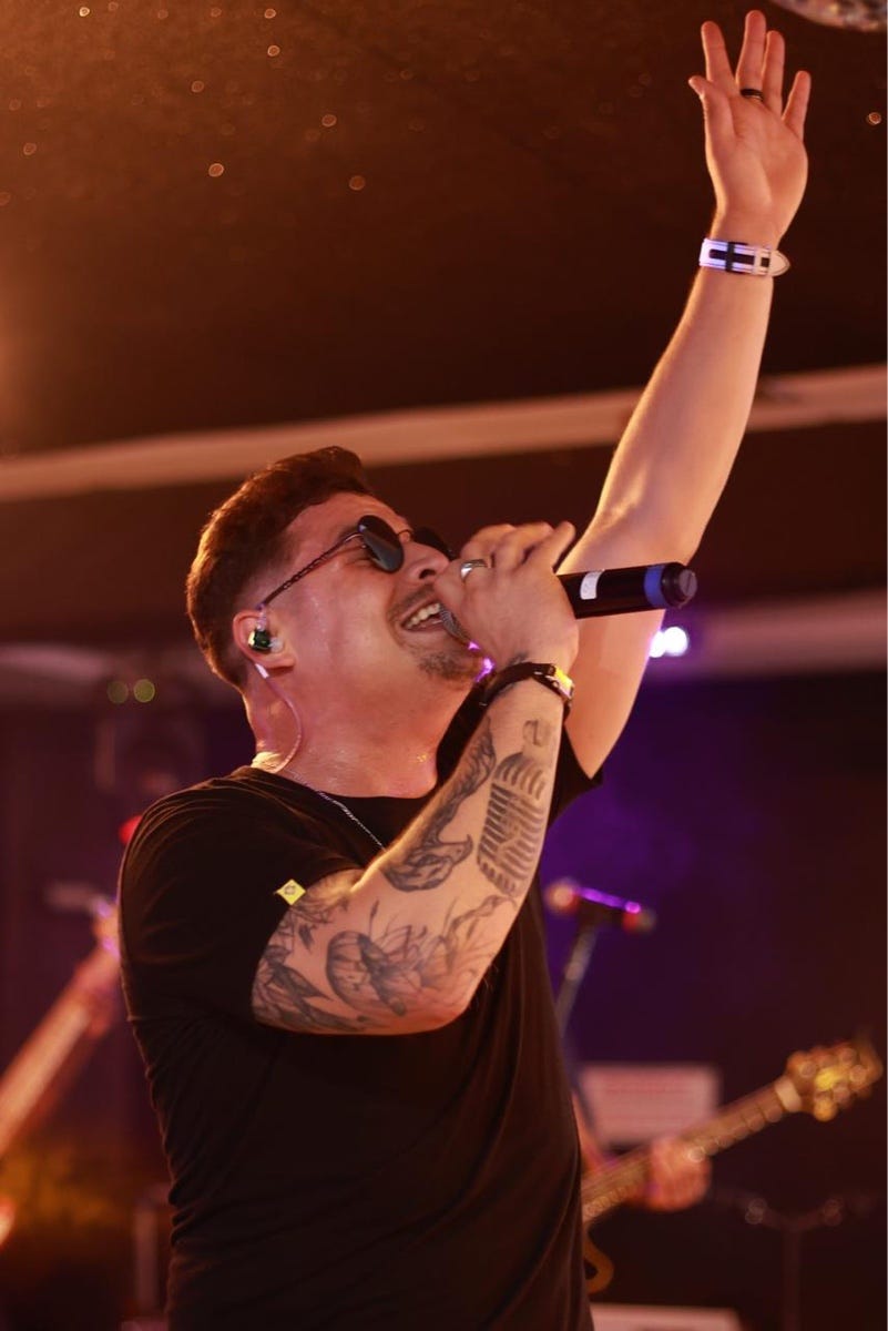 Victor Henrique – Medium