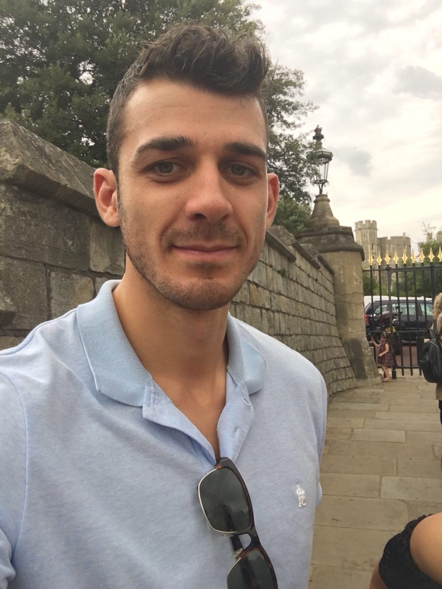 Alexander Constantinou – Medium