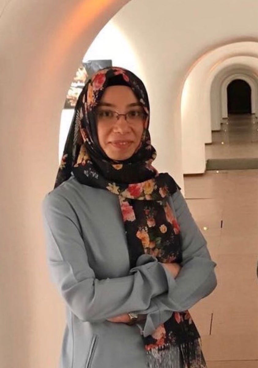 Elif Kurt – Medium