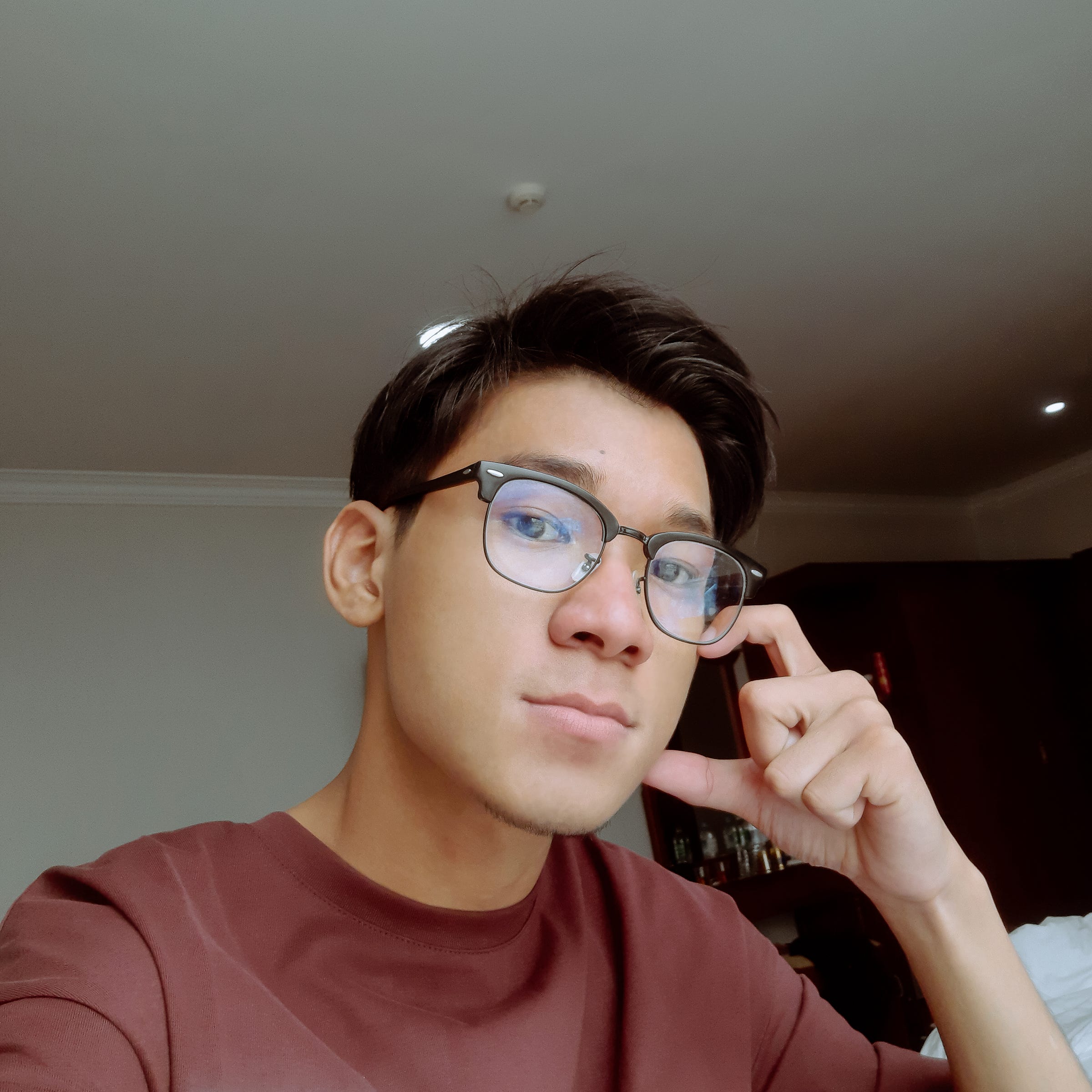 Hlaing Kyaw Phyoe – Medium
