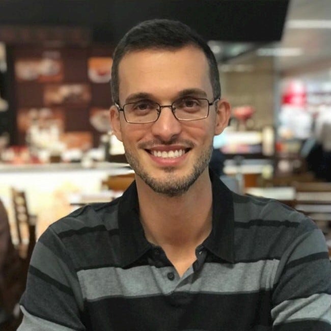 Carlos Caldas – Medium