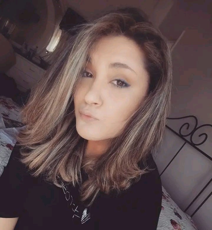 Victoria Zuluaga – Medium