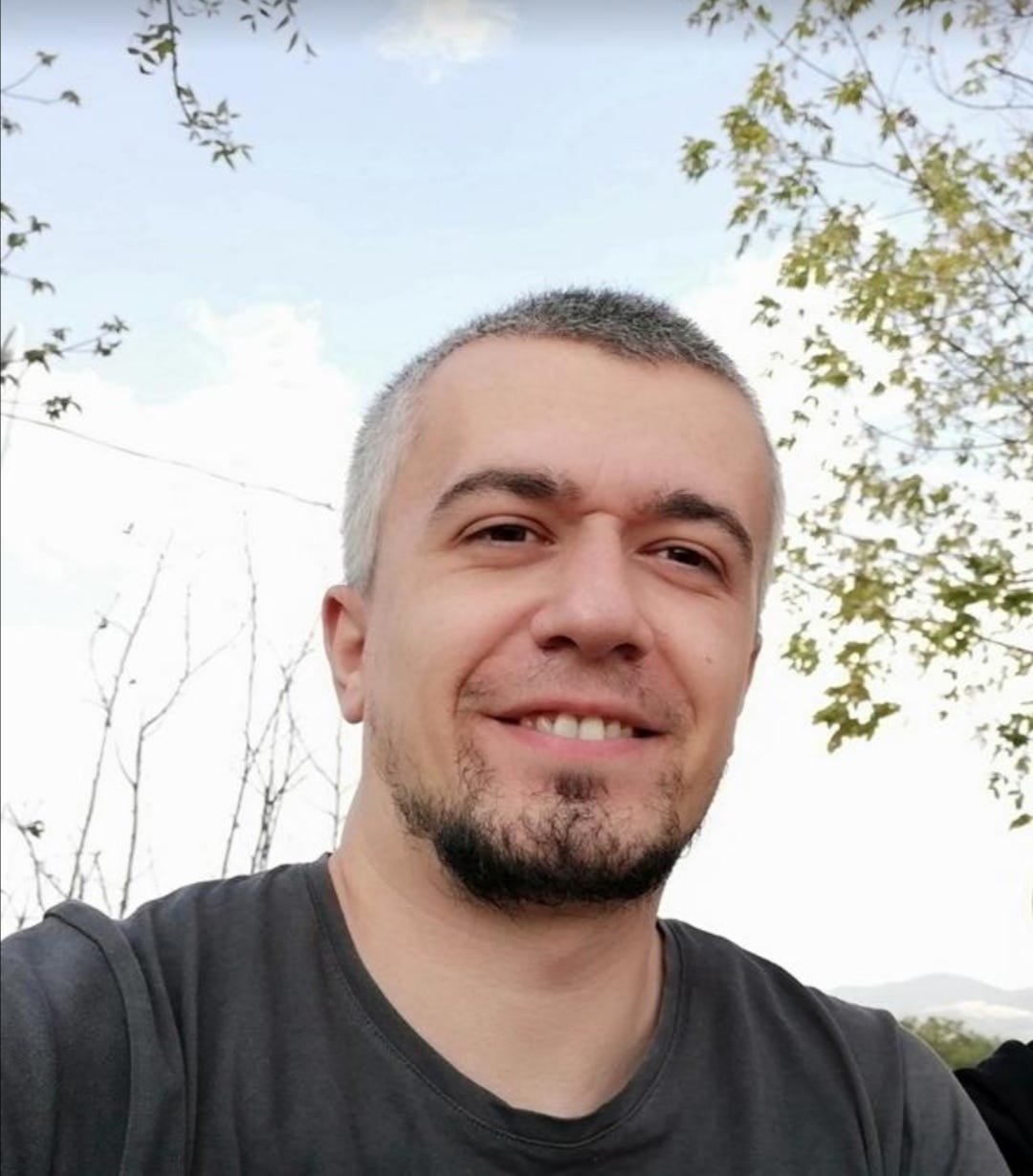 Erhan Sakarya – Medium
