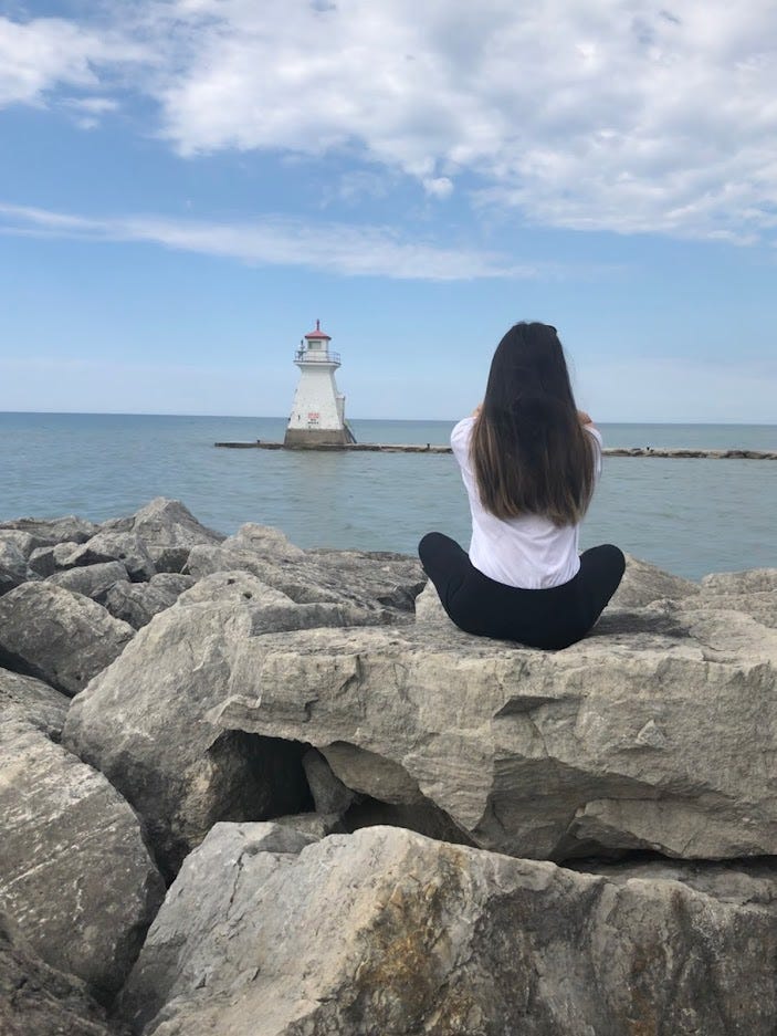 Mona Samani – Medium