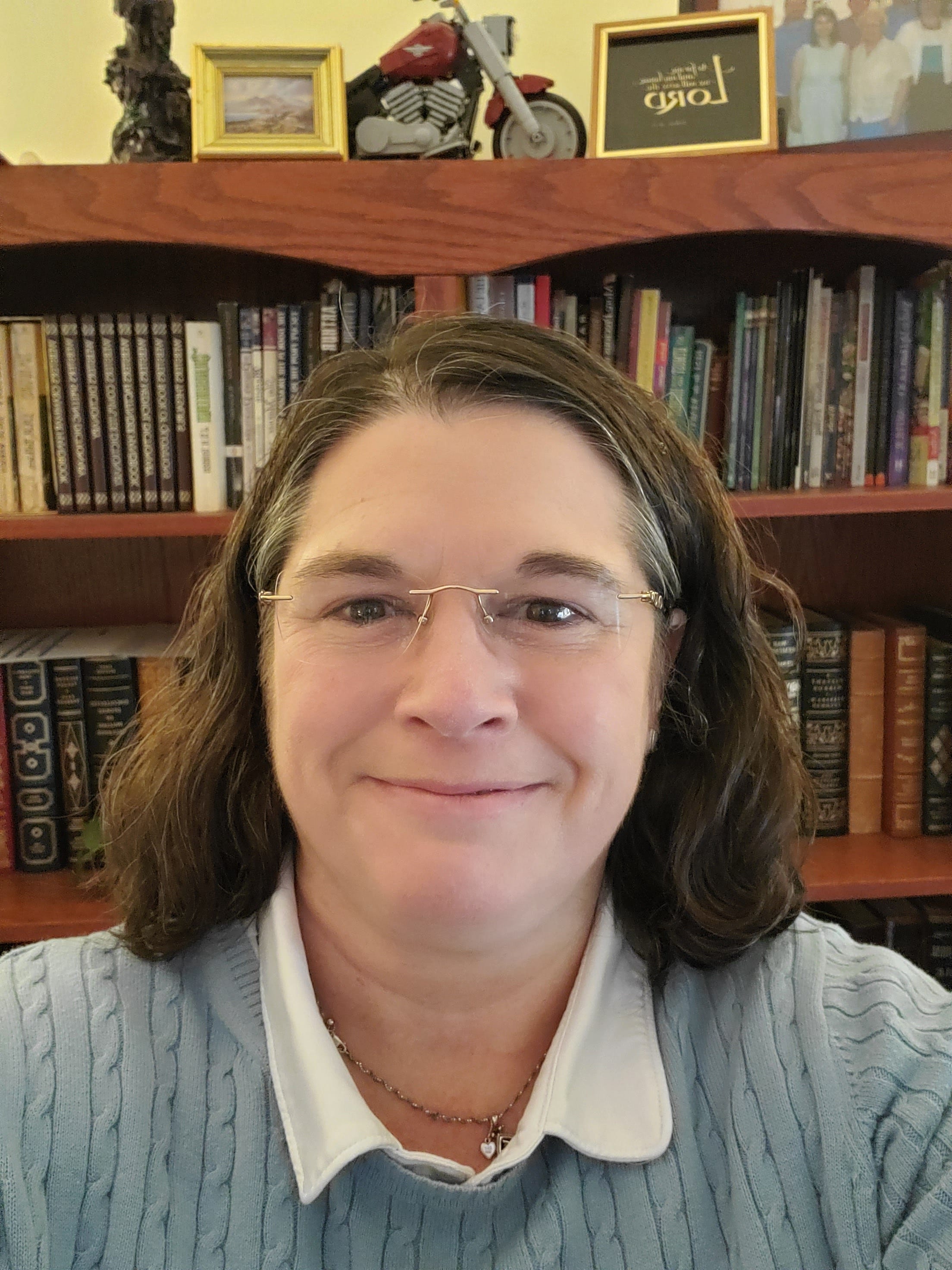 Cyndi Bennett – Medium