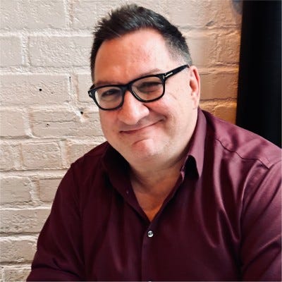 Tony Case – Medium