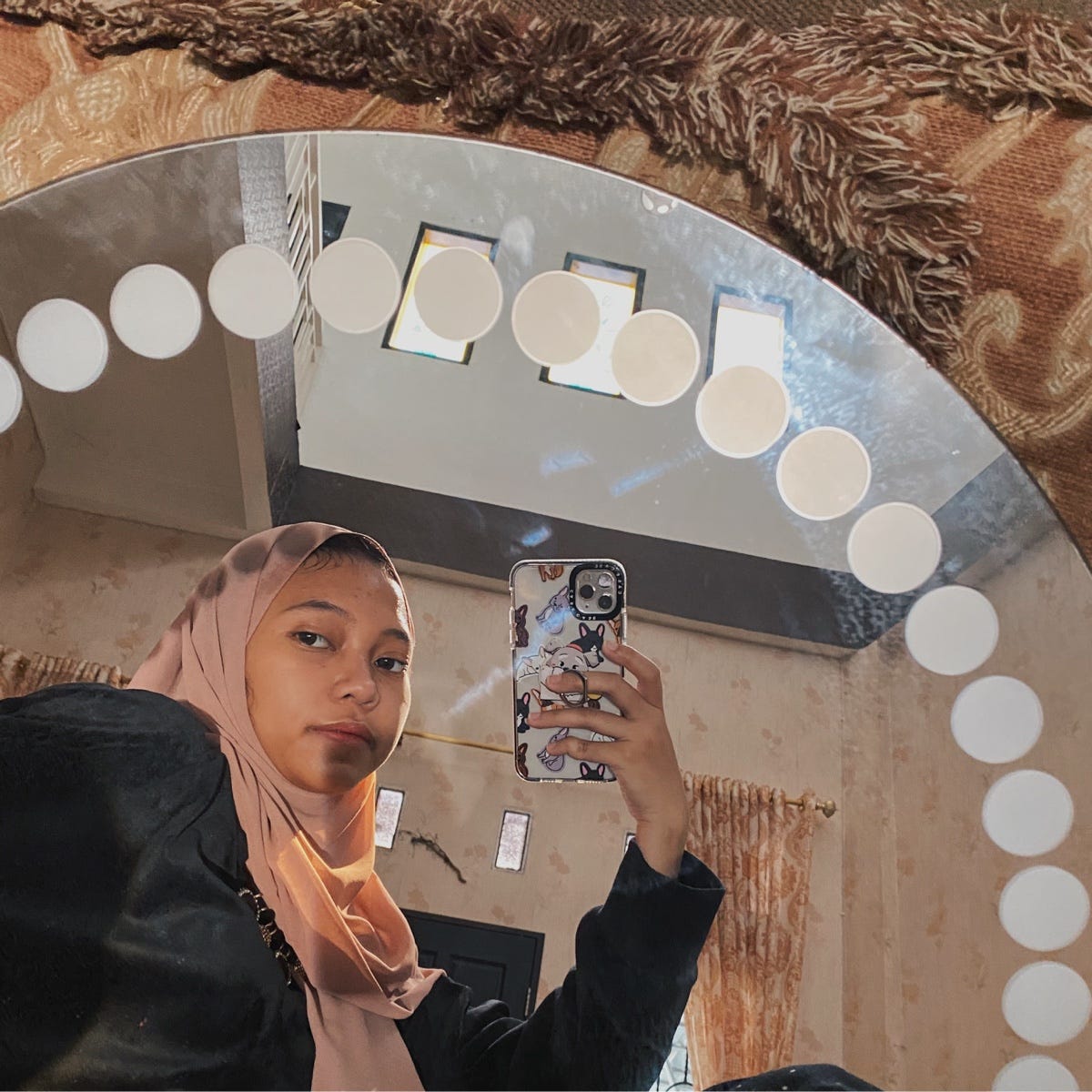 Resty Sutrainy – Medium