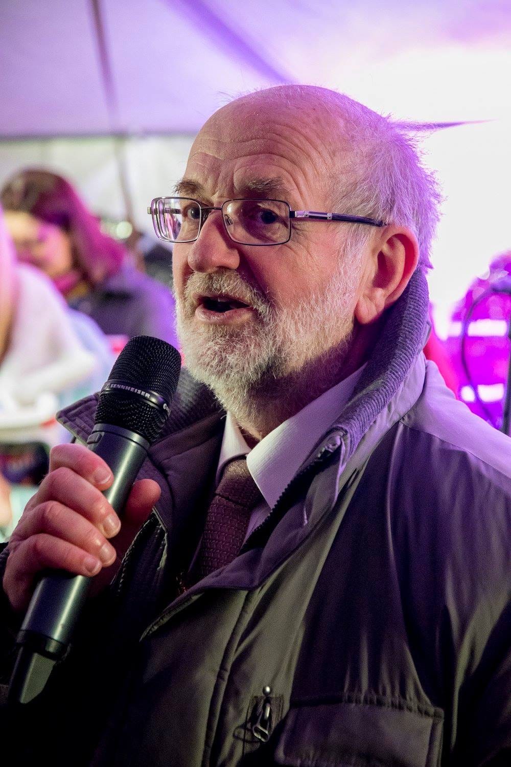 Tony Spencer – Medium