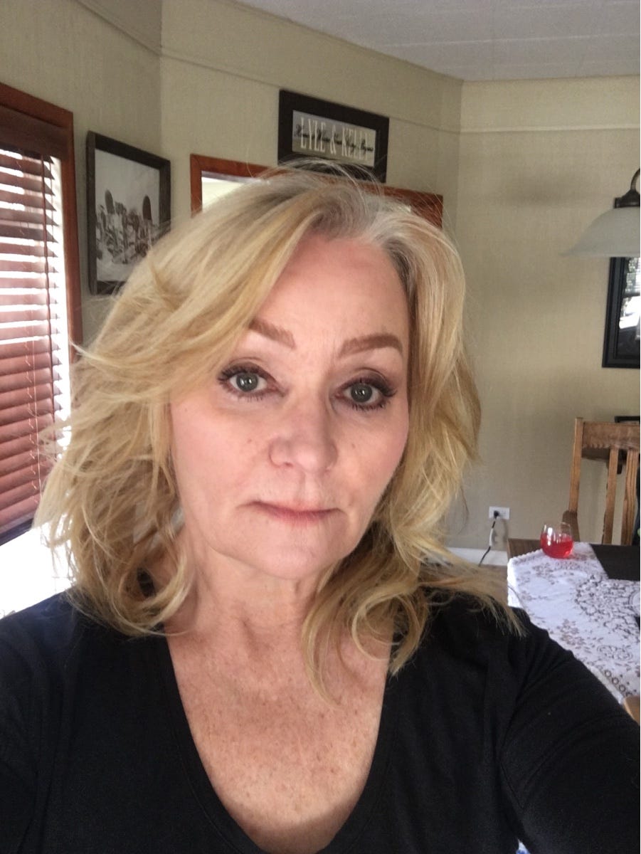 kelly lee – Medium