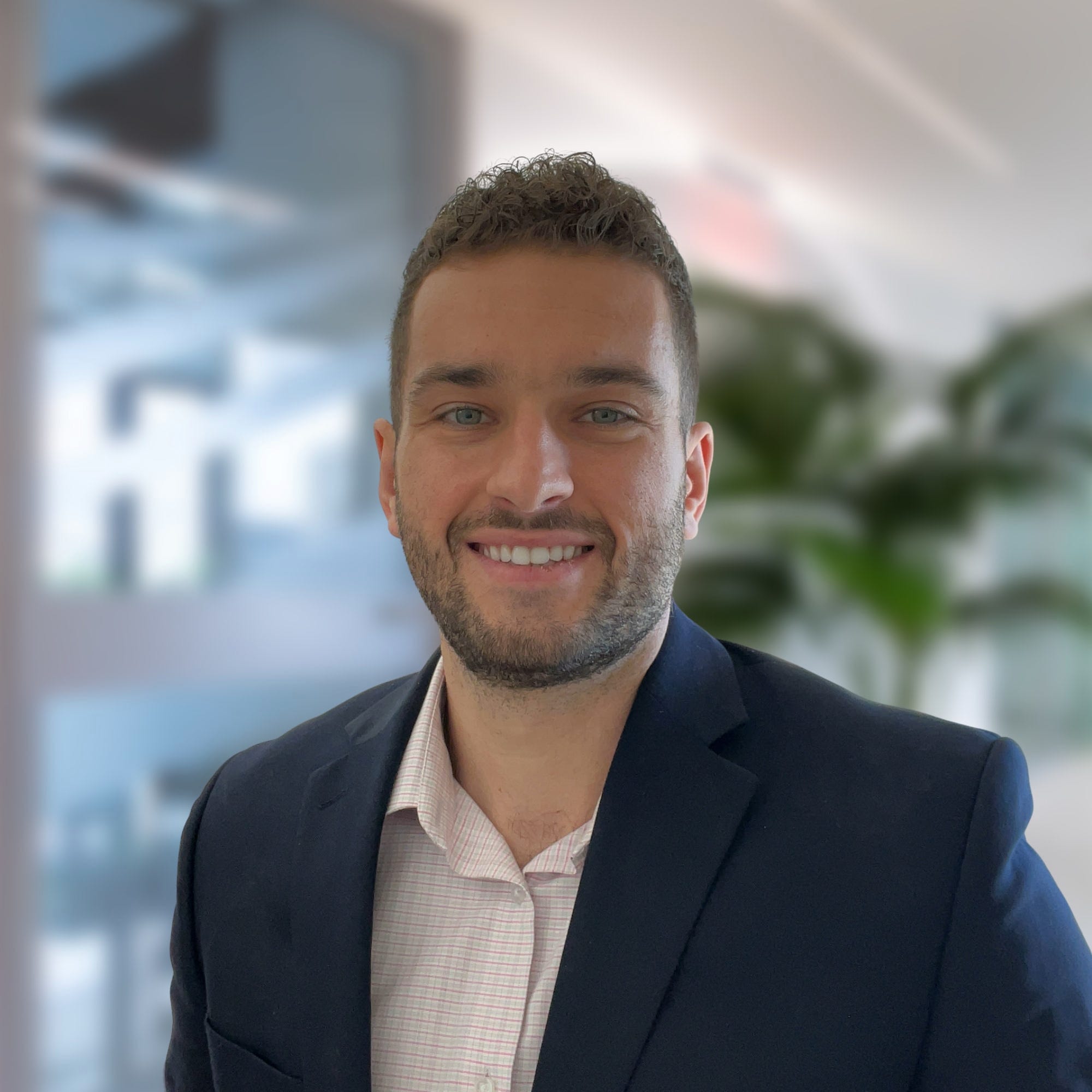 Stefan Mitu – Medium