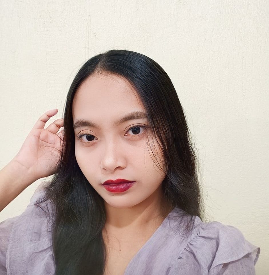 Reshnee Tabañag – Medium